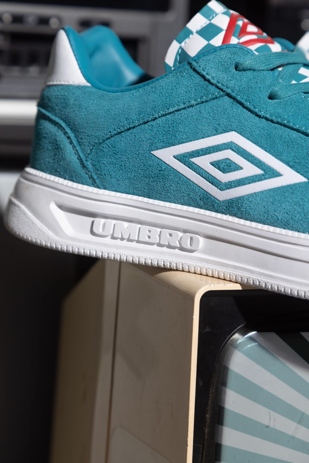 Umbro e MTV revivem a cultura pop dos anos 90 em nova coleção - GKPB ...