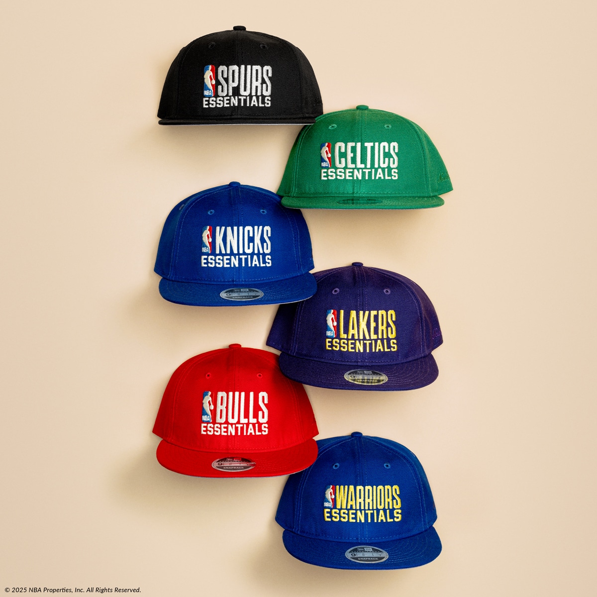 New Era e Fear of God Essentials lançam coleção em parceria com a NBA ...